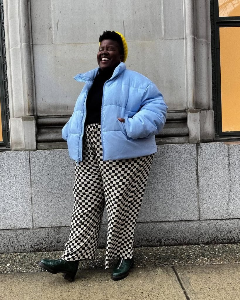 22 Sophisticated Puffer Jacket Outfit Ideas For Women That Elevate Any ...