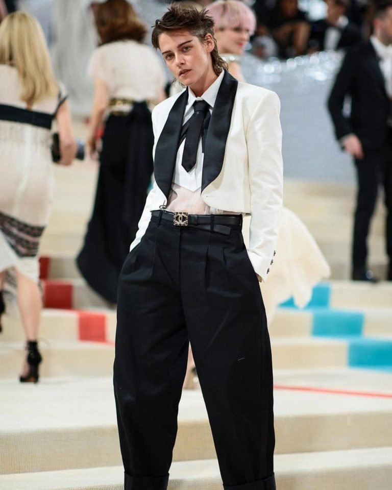 20 Tomboy Outfit Ideas For Girls That Turn Casual Into Catwalk - Glimsie