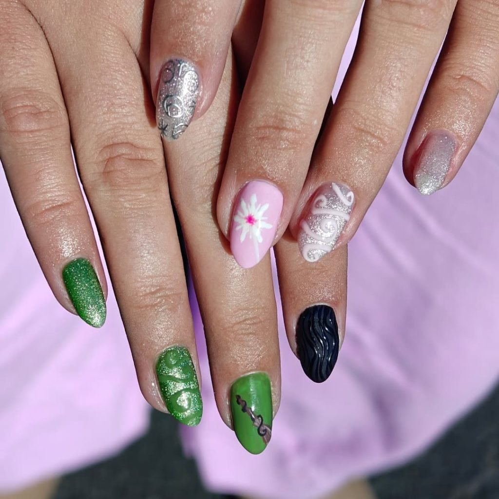 12 Wicked Witch Nail Ideas That Are Hauntingly Beautiful - Glimsie