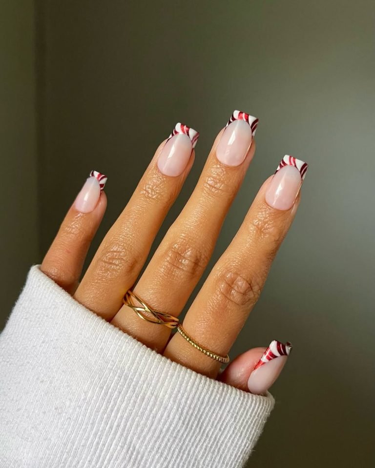 31 Sweet & Festive Candy Cane Nail Ideas That Nail Holiday Style - Glimsie