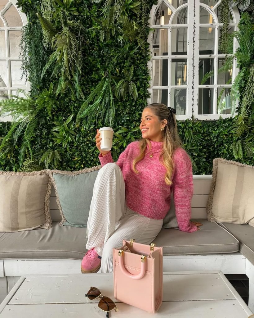 22 Pink Outfit Ideas That Look Lovely in Every Shade of Pink - Glimsie