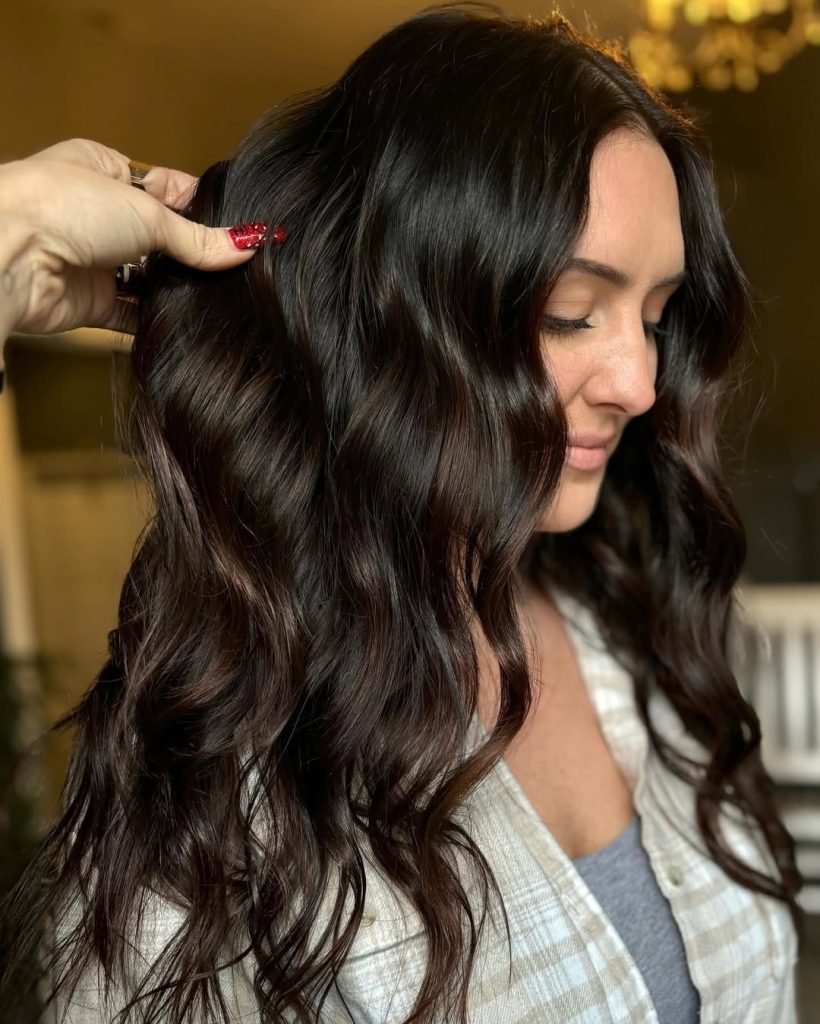 21 Dreamy Chocolate Hair Color Ideas That Shine in Every Light - Glimsie