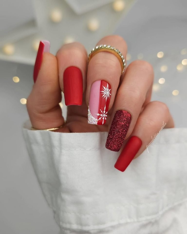 29 Red Christmas Nail Ideas That Capture the Spirit of the Season - Glimsie