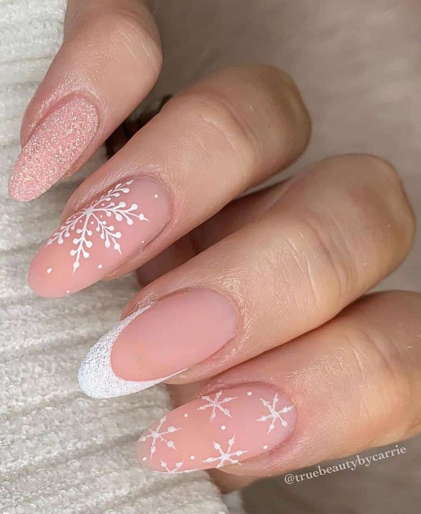 30 White Christmas Nail Design Ideas That Bring Snowy Elegance to Your ...
