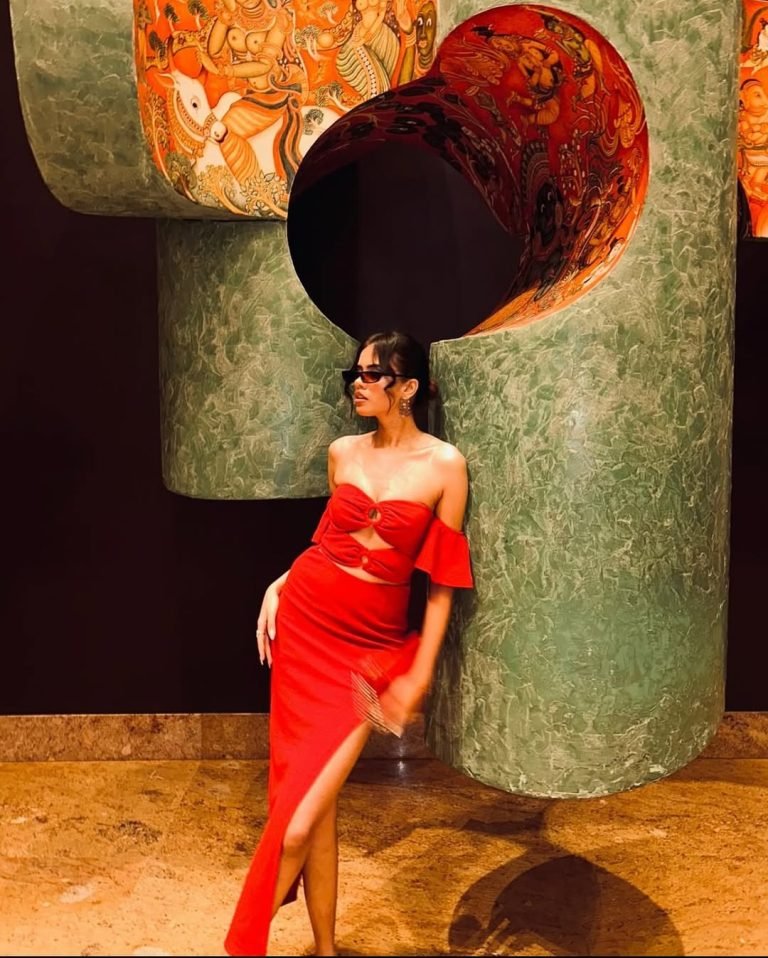 23 Red Outfit Ideas That Make Bold Styling Look Effortlessly Chic - Glimsie